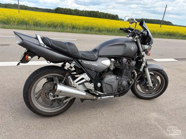 Grey Yamaha XJR 1300 2000 in Ariogala, with an engine capacity of 1.30 L and mileage of 92 thousand km for 2200 €, photo 4 on AUTOMOTO.COM.LV