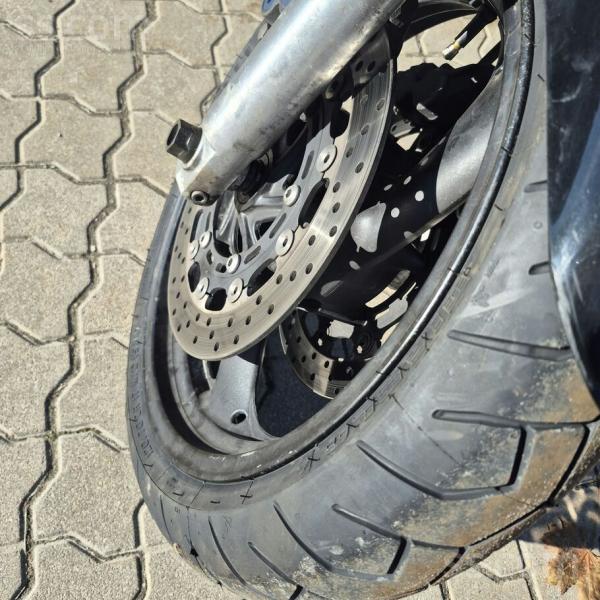 Yamaha XJR 1300 1999 Kuldīga, ar dzinēja tilpumu 1.25 L un nobraukumu 0 tūkst. km par 3700 €, foto 5 vietnē AUTOMOTO.COM.LV