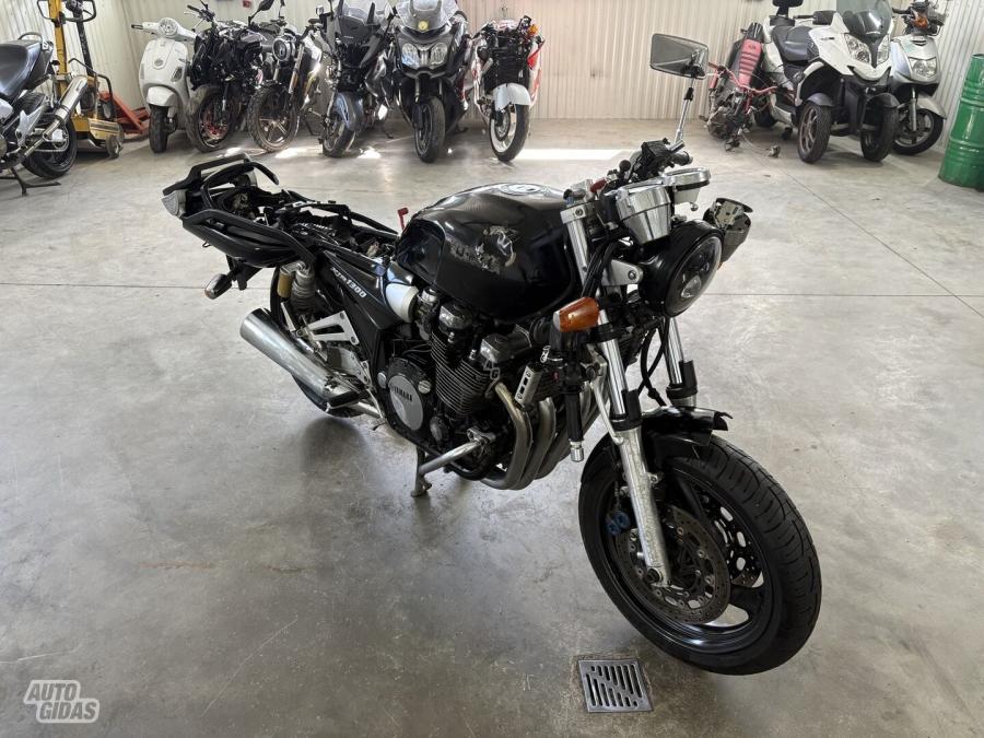 Yamaha XJR 1300 1999 Kelmė, ar dzinēja tilpumu 1.30 L un nobraukumu 0 tūkst. km par 465 €, foto 1 vietnē AUTOMOTO.COM.LV