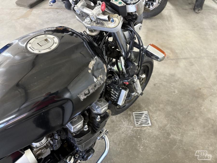 Yamaha XJR 1300 1999 Kelmė, ar dzinēja tilpumu 1.30 L un nobraukumu 0 tūkst. km par 465 €, foto 18 vietnē AUTOMOTO.COM.LV