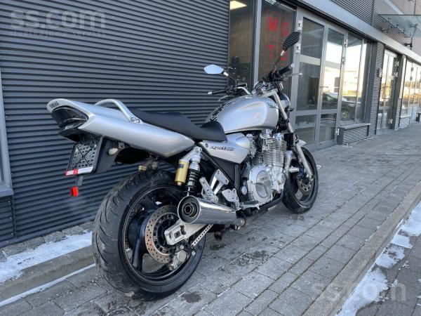 Ямаха XJR 1300 2000 в Рига, объемом двигателя 1.30 л и пробегом 0 тыс. км за 2799 €, фото 4 на AUTOMOTO.COM.LV