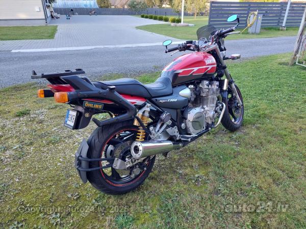 Yamaha XJR 1300 2000 Tallina, ar dzinēja tilpumu 1.25 L un nobraukumu 99 tūkst. km par 4000 €, foto 4 vietnē AUTOMOTO.COM.LV