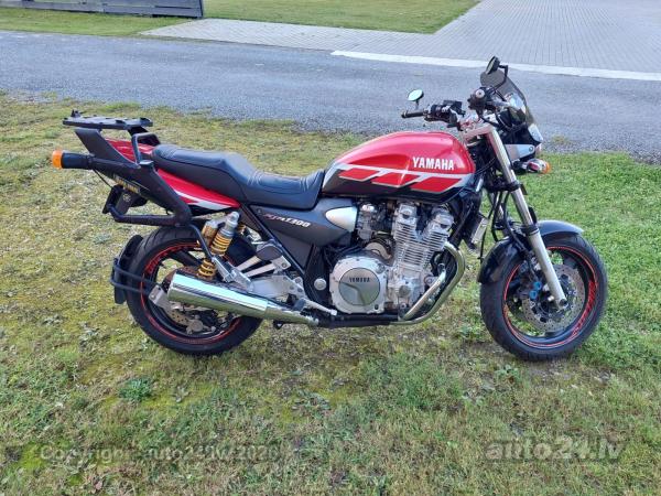 Yamaha XJR 1300 2000 Tallina, ar dzinēja tilpumu 1.25 L un nobraukumu 99 tūkst. km par 4000 €, foto 5 vietnē AUTOMOTO.COM.LV