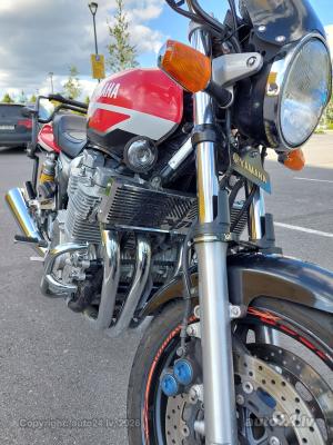 Yamaha XJR 1300 2000 in Tallinn, with an engine capacity of 1.25 L and mileage of 99 thousand km for 4000 €, photo 9 on AUTOMOTO.COM.LV