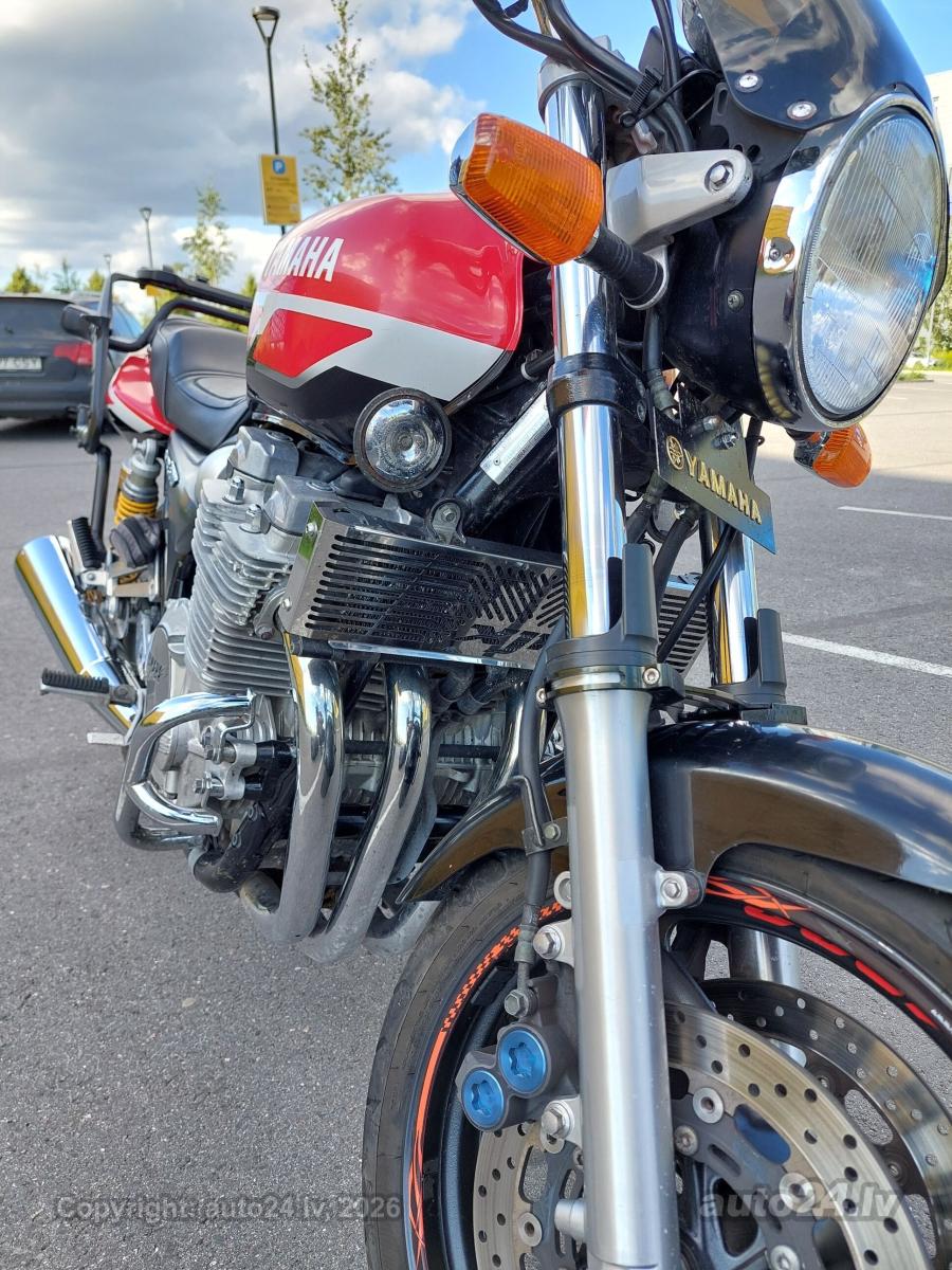 Yamaha XJR 1300 2000 in Tallinn, with an engine capacity of 1.25 L and mileage of 99 thousand km for 4000 €, photo 9 on AUTOMOTO.COM.LV