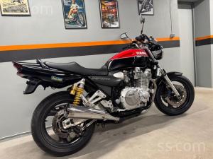 Yamaha XJR 1300 2000 in Riga, with an engine capacity of 1.30 L and mileage of 0 thousand km for 2850 €, photo 4 on AUTOMOTO.COM.LV