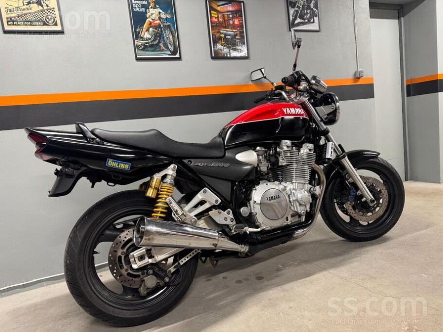 Yamaha XJR 1300 2000 in Riga, with an engine capacity of 1.30 L and mileage of 0 thousand km for 2850 €, photo 4 on AUTOMOTO.COM.LV