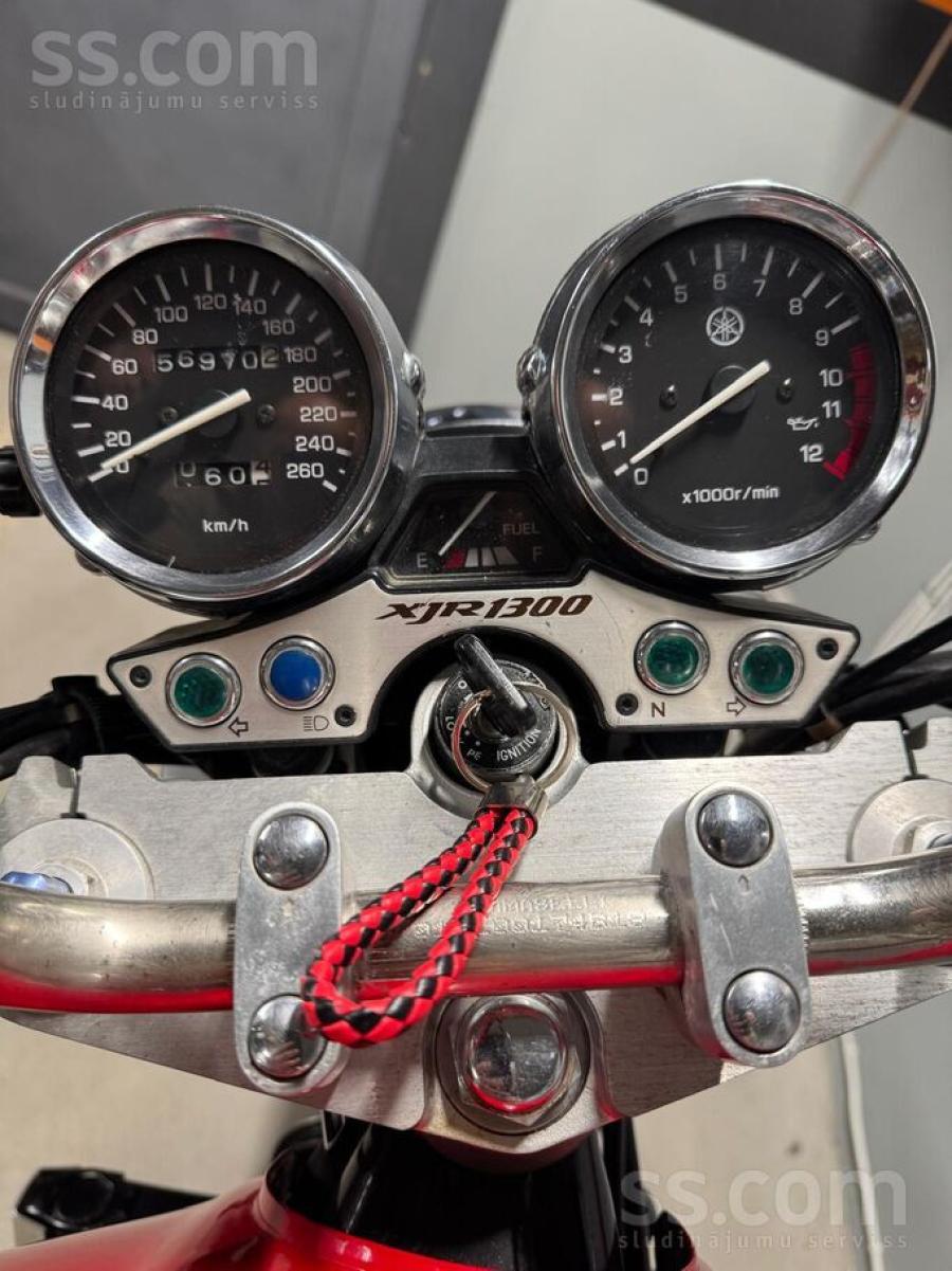 Yamaha XJR 1300 2000 in Riga, with an engine capacity of 1.30 L and mileage of 0 thousand km for 2850 €, photo 7 on AUTOMOTO.COM.LV