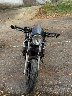 Yamaha XJR 1300 2000 Liepāja, ar dzinēja tilpumu 1.25 L un nobraukumu 0 tūkst. km par 4250 €, foto 4 vietnē AUTOMOTO.COM.LV