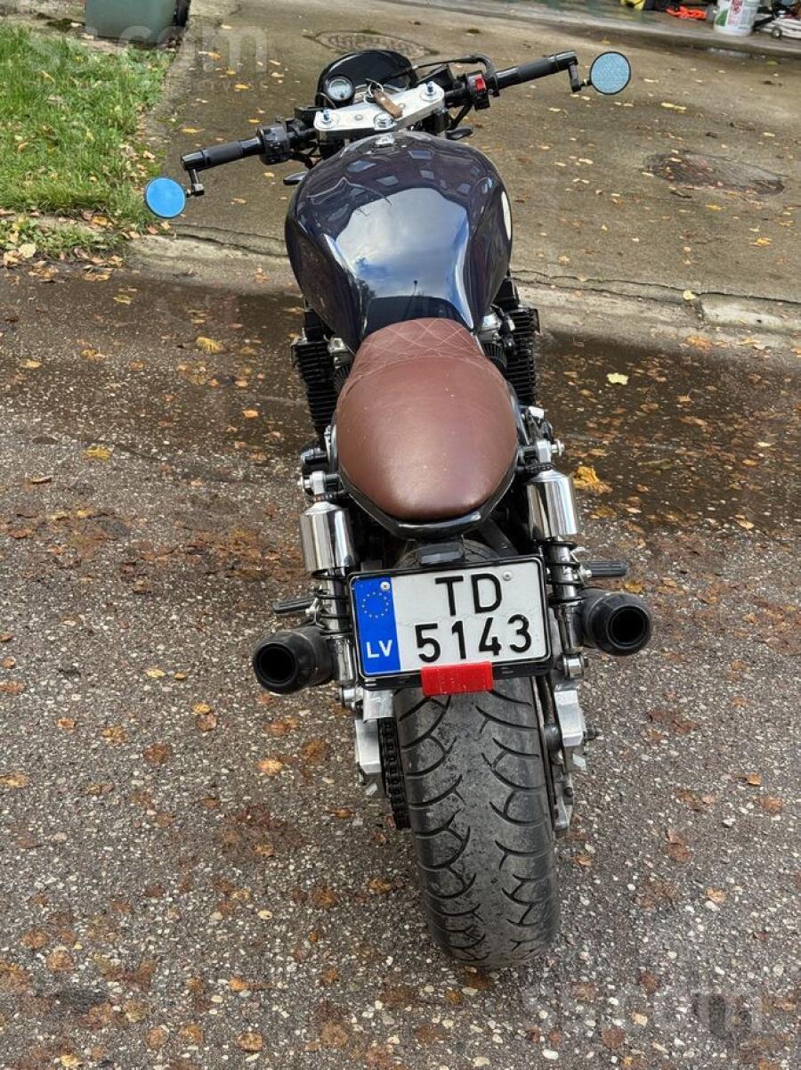 Yamaha XJR 1300 2000 Liepāja, ar dzinēja tilpumu 1.25 L un nobraukumu 0 tūkst. km par 4250 €, foto 8 vietnē AUTOMOTO.COM.LV