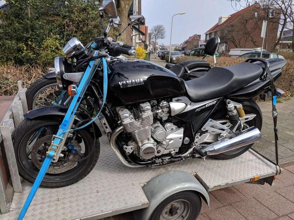 Yamaha XJR 1300 2000 Viļņa, ar dzinēja tilpumu 1.25 L un nobraukumu 70 tūkst. km par 2000 €, foto 3 vietnē AUTOMOTO.COM.LV