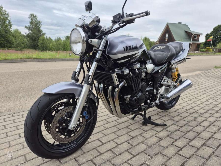 Yamaha XJR 1300 2002 in Kelme, with an engine capacity of 1.30 L and mileage of 53 thousand km for 2500 €, photo 5 on AUTOMOTO.COM.LV