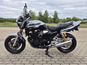 Yamaha XJR 1300 2002 in Kelme, with an engine capacity of 1.30 L and mileage of 53 thousand km for 2500 €, photo 6 on AUTOMOTO.COM.LV