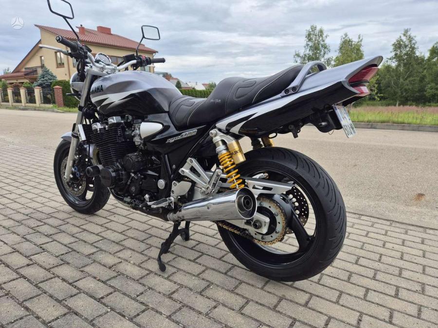 Yamaha XJR 1300 2002 in Kelme, with an engine capacity of 1.30 L and mileage of 53 thousand km for 2500 €, photo 7 on AUTOMOTO.COM.LV