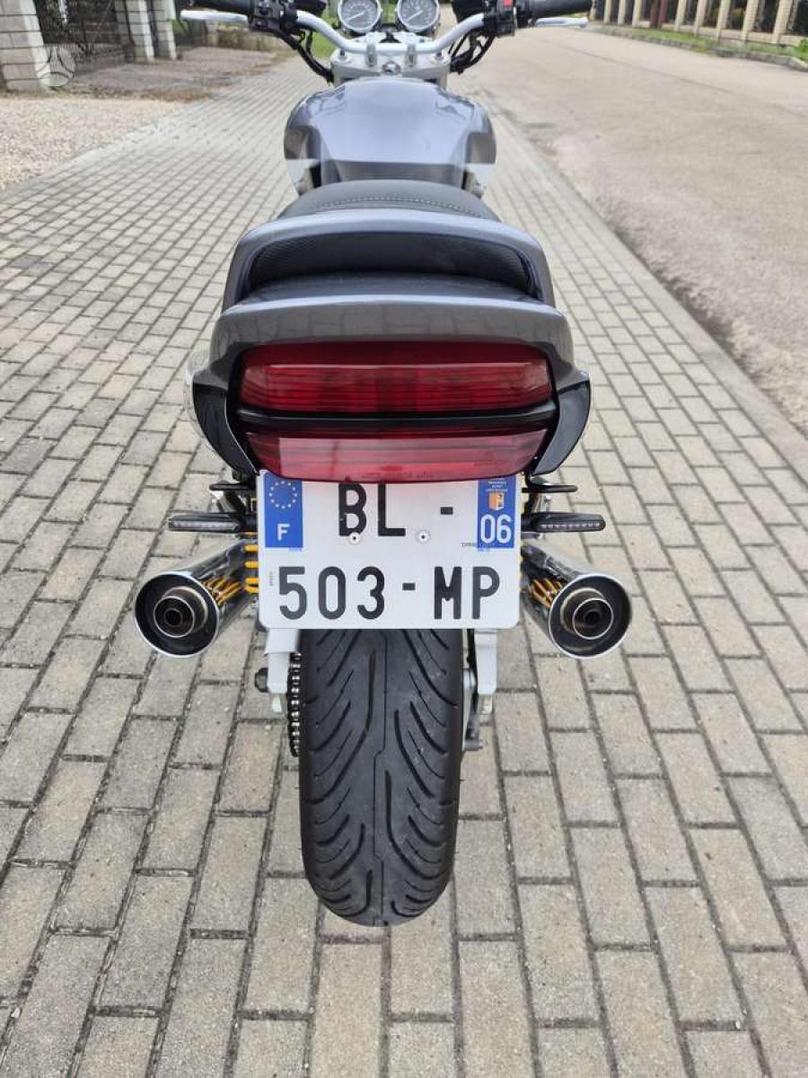 Yamaha XJR 1300 2002 in Kelme, with an engine capacity of 1.30 L and mileage of 53 thousand km for 2500 €, photo 9 on AUTOMOTO.COM.LV