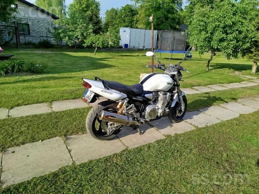 Ямаха XJR 1300 2003 в Рига, объемом двигателя 1.30 л и пробегом 0 тыс. км за 3000 €, фото 4 на AUTOMOTO.COM.LV