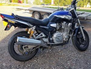 Yamaha XJR 1300 2004 Alīta, ar dzinēja tilpumu 1.30 L un nobraukumu 77 tūkst. km par 2200 €, foto 5 vietnē AUTOMOTO.COM.LV