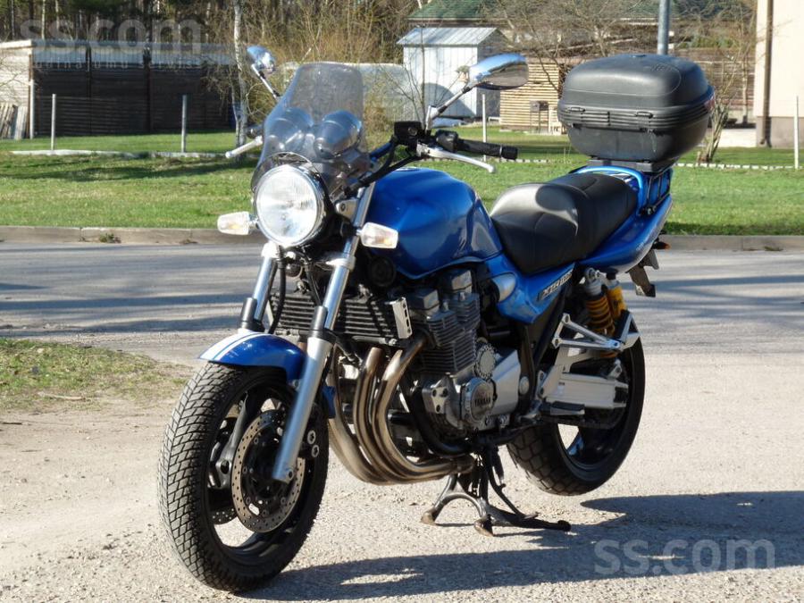 Yamaha XJR 1300 2008 in Riga, with an engine capacity of 1.30 L and mileage of 0 thousand km for 4200 €, photo 3 on AUTOMOTO.COM.LV