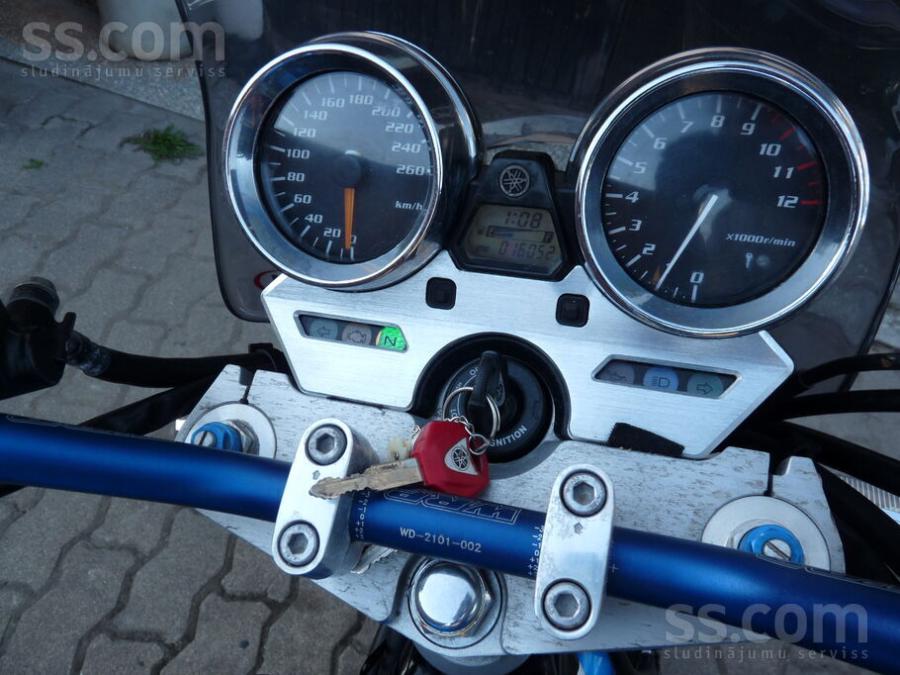 Yamaha XJR 1300 2008 in Riga, with an engine capacity of 1.30 L and mileage of 0 thousand km for 4200 €, photo 4 on AUTOMOTO.COM.LV