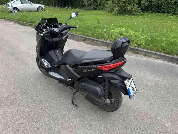 Black Yamaha Xmax 125 2016 in Palanga, with an engine capacity of 0.13 L and mileage of 33 thousand km for 2499 €, photo 10 on AUTOMOTO.COM.LV