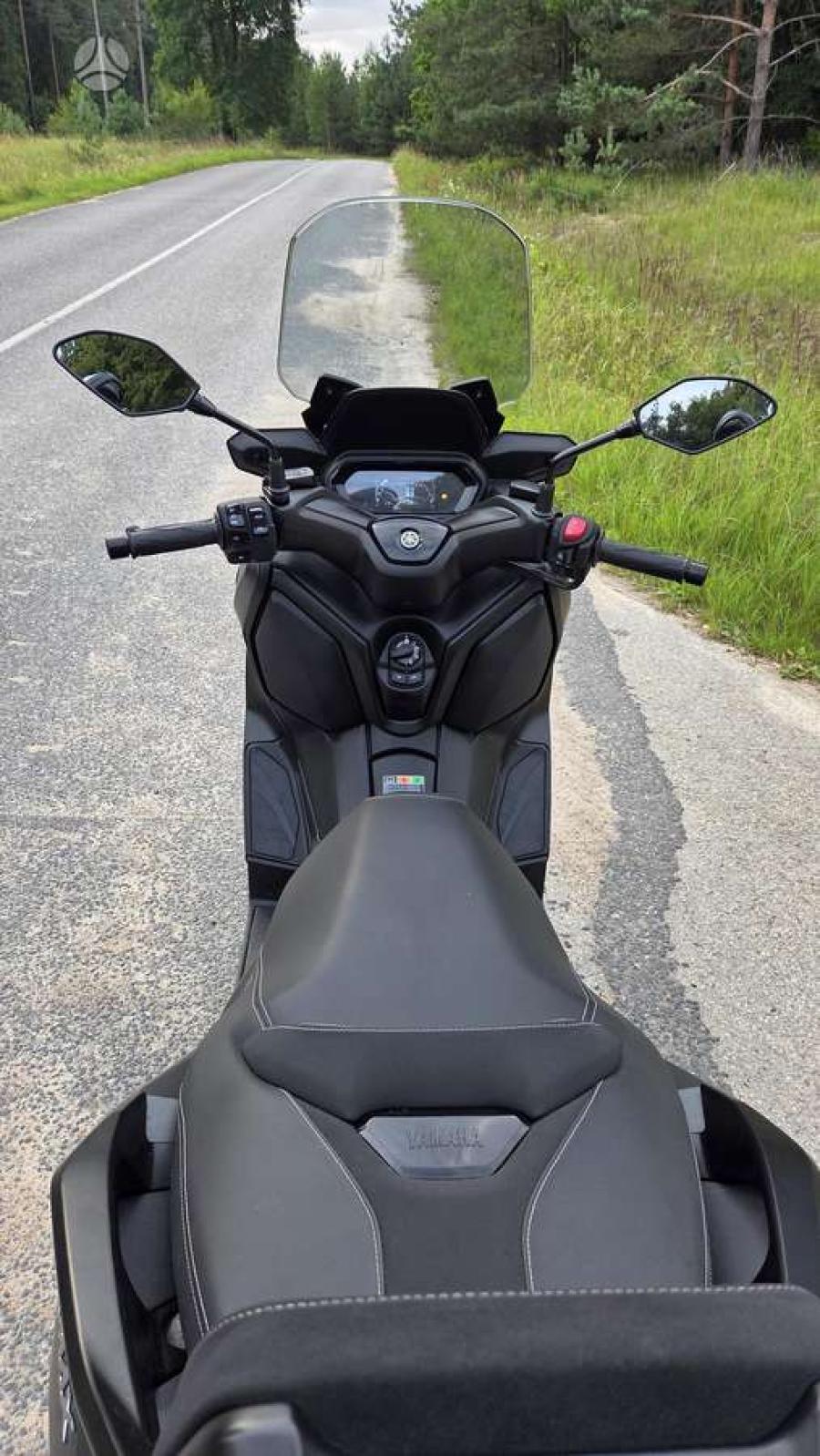 Черный Ямаха Xmax 125 2023 в Таураге, объемом двигателя 0.00 л и пробегом 3 тыс. км за 3900 €, фото 7 на AUTOMOTO.COM.LV