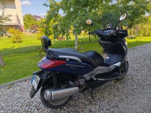 Синий Ямаха Xmax 125 2010 в Каунас, объемом двигателя 0.13 л и пробегом 26 тыс. км за 1200 €, фото 5 на AUTOMOTO.COM.LV