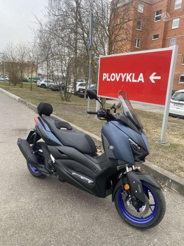 Blue Yamaha Xmax 125 2022 in Klaipeda, with an engine capacity of 0.13 L and mileage of 5 thousand km for 3450 €, photo 2 on AUTOMOTO.COM.LV