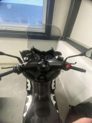 Blue Yamaha Xmax 125 2022 in Klaipeda, with an engine capacity of 0.13 L and mileage of 5 thousand km for 3450 €, photo 4 on AUTOMOTO.COM.LV