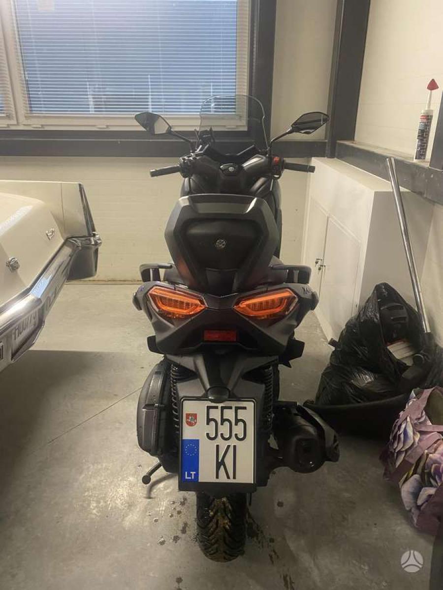 Blue Yamaha Xmax 125 2022 in Klaipeda, with an engine capacity of 0.13 L and mileage of 5 thousand km for 3450 €, photo 6 on AUTOMOTO.COM.LV