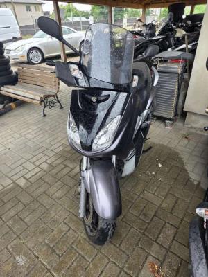Ямаха Xmax 125 2007 в Таураге, объемом двигателя 0.13 л и пробегом 35 тыс. км за 1150 €, фото  на AUTOMOTO.COM.LV