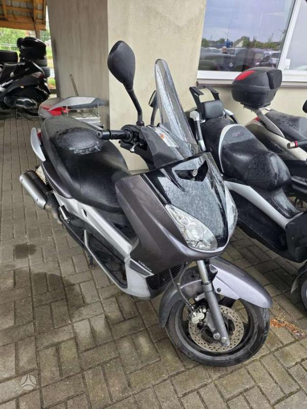 Ямаха Xmax 125 2007 в Таураге, объемом двигателя 0.13 л и пробегом 35 тыс. км за 1150 €, фото 2 на AUTOMOTO.COM.LV