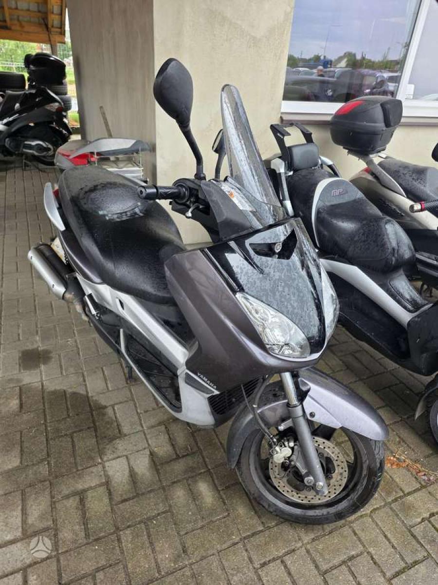 Yamaha Xmax 125 2007 in Taurage, with an engine capacity of 0.13 L and mileage of 35 thousand km for 1150 €, photo 3 on AUTOMOTO.COM.LV