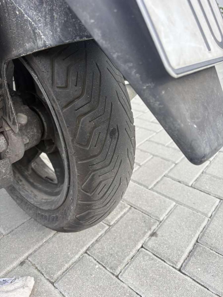 Yamaha Xmax 125 2008 Klaipėda, ar dzinēja tilpumu 0.13 L un nobraukumu 5 tūkst. km par 1649 €, foto 5 vietnē AUTOMOTO.COM.LV