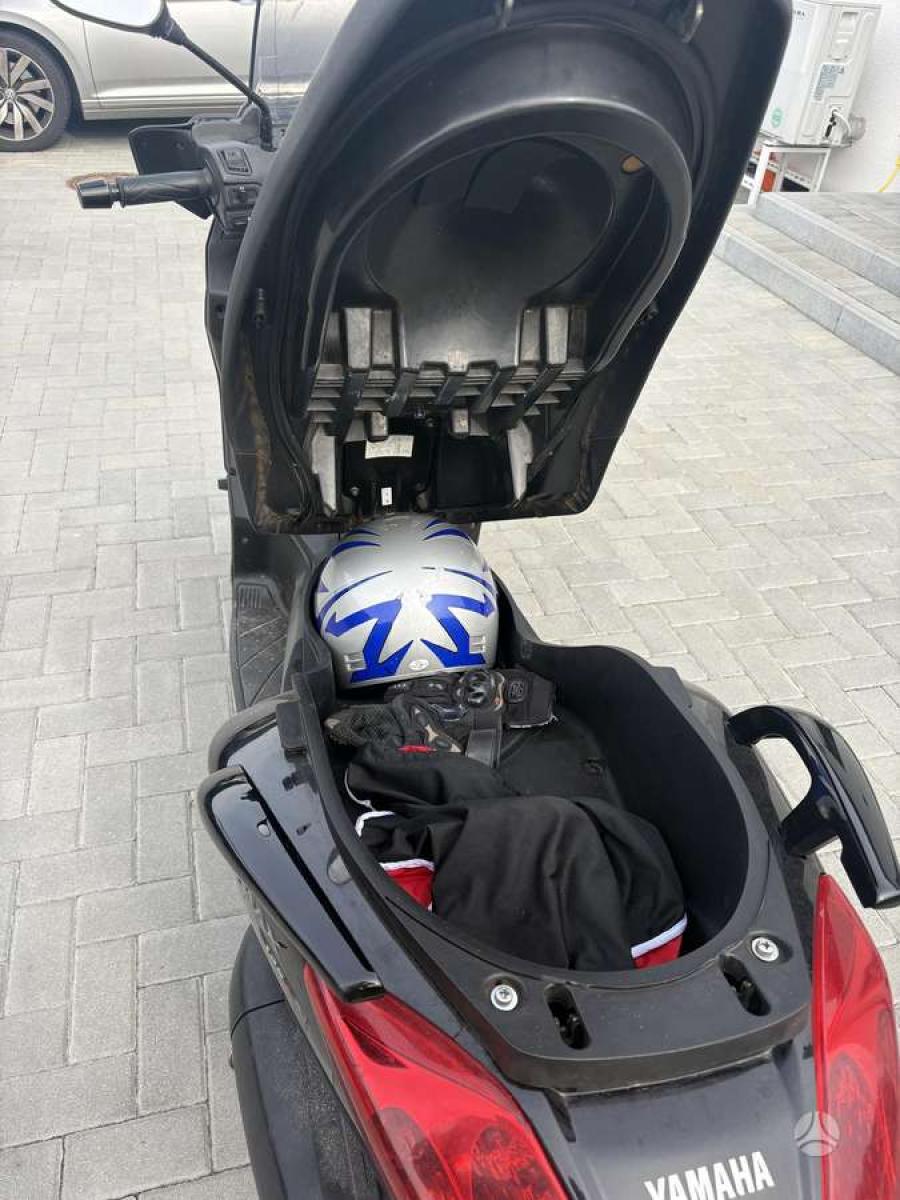 Yamaha Xmax 125 2008 Klaipėda, ar dzinēja tilpumu 0.13 L un nobraukumu 5 tūkst. km par 1649 €, foto 6 vietnē AUTOMOTO.COM.LV