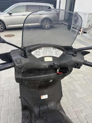 Yamaha Xmax 125 2008 Klaipėda, ar dzinēja tilpumu 0.13 L un nobraukumu 5 tūkst. km par 1649 €, foto 8 vietnē AUTOMOTO.COM.LV