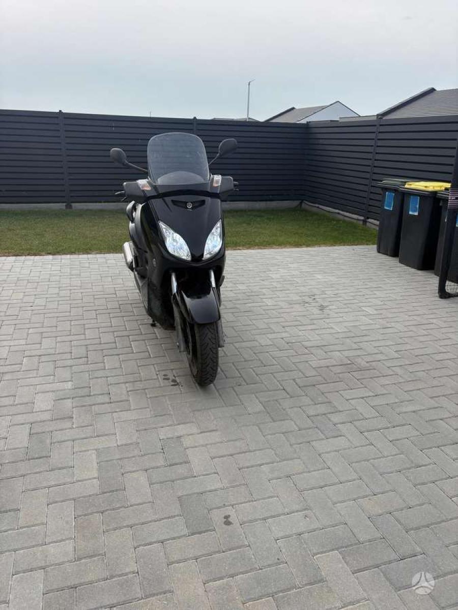 Yamaha Xmax 125 2008 Klaipėda, ar dzinēja tilpumu 0.13 L un nobraukumu 5 tūkst. km par 1649 €, foto 12 vietnē AUTOMOTO.COM.LV