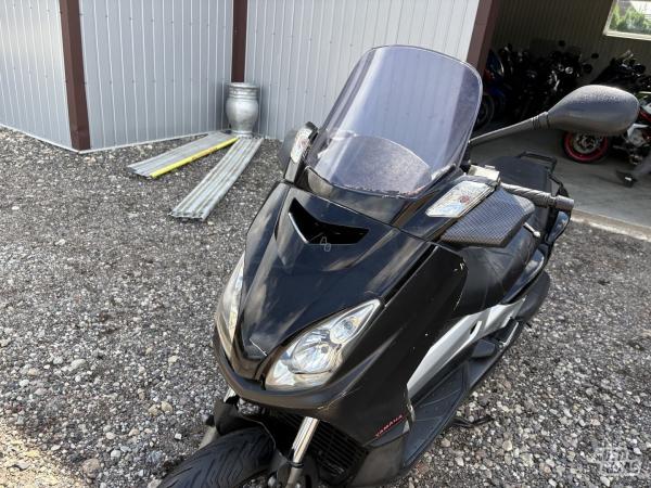 Ямаха Xmax 125 2009 в Кельме, объемом двигателя 0.13 л и пробегом 80 тыс. км за 565 €, фото 8 на AUTOMOTO.COM.LV