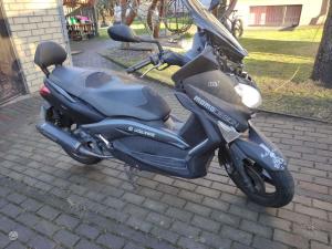 Yamaha Xmax 125 2013 in Moletai, with an engine capacity of 0.13 L and mileage of 18 thousand km for 999 €, photo  on AUTOMOTO.COM.LV