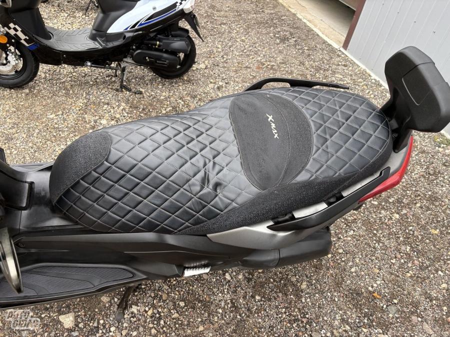 Yamaha Xmax 125 2014 in Kelme, with an engine capacity of 0.13 L and mileage of 22 thousand km for 915 €, photo 12 on AUTOMOTO.COM.LV