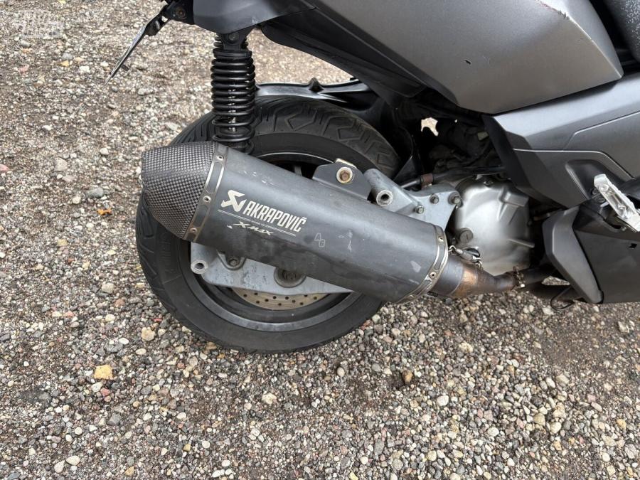Yamaha Xmax 125 2014 in Kelme, with an engine capacity of 0.13 L and mileage of 22 thousand km for 915 €, photo 13 on AUTOMOTO.COM.LV