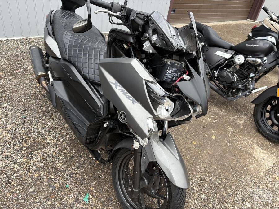 Yamaha Xmax 125 2014 in Kelme, with an engine capacity of 0.13 L and mileage of 22 thousand km for 915 €, photo 14 on AUTOMOTO.COM.LV