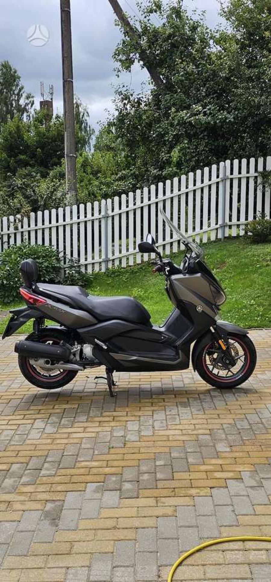 Ямаха Xmax 125 2017 в Вильнюс, объемом двигателя 0.13 л и пробегом 37 тыс. км за 2650 €, фото 1 на AUTOMOTO.COM.LV