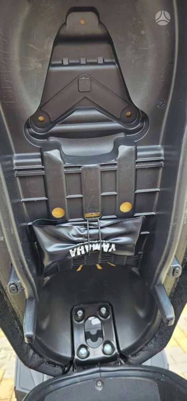 Ямаха Xmax 125 2017 в Вильнюс, объемом двигателя 0.13 л и пробегом 37 тыс. км за 2650 €, фото 5 на AUTOMOTO.COM.LV
