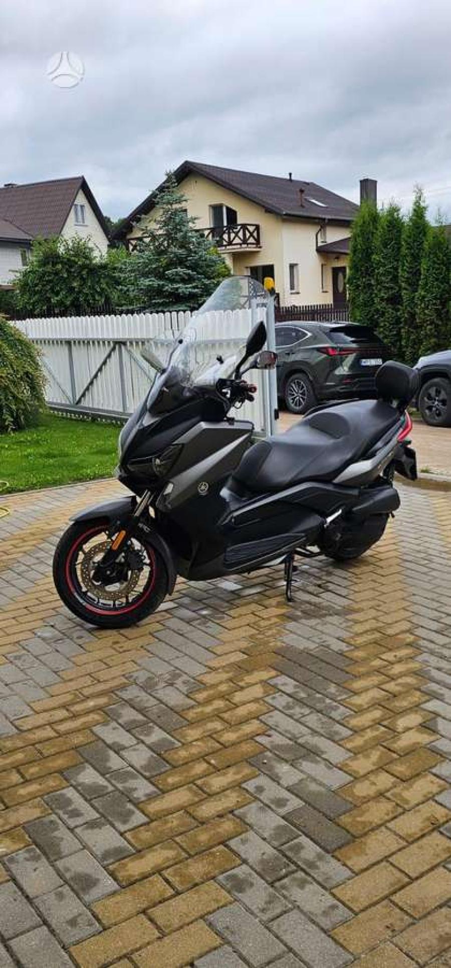 Ямаха Xmax 125 2017 в Вильнюс, объемом двигателя 0.13 л и пробегом 37 тыс. км за 2650 €, фото 11 на AUTOMOTO.COM.LV