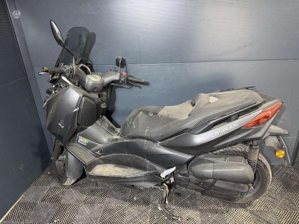 Yamaha Xmax 125 2018 in Taurage, with an engine capacity of 0.13 L and mileage of 20 thousand km for 1400 €, photo 4 on AUTOMOTO.COM.LV