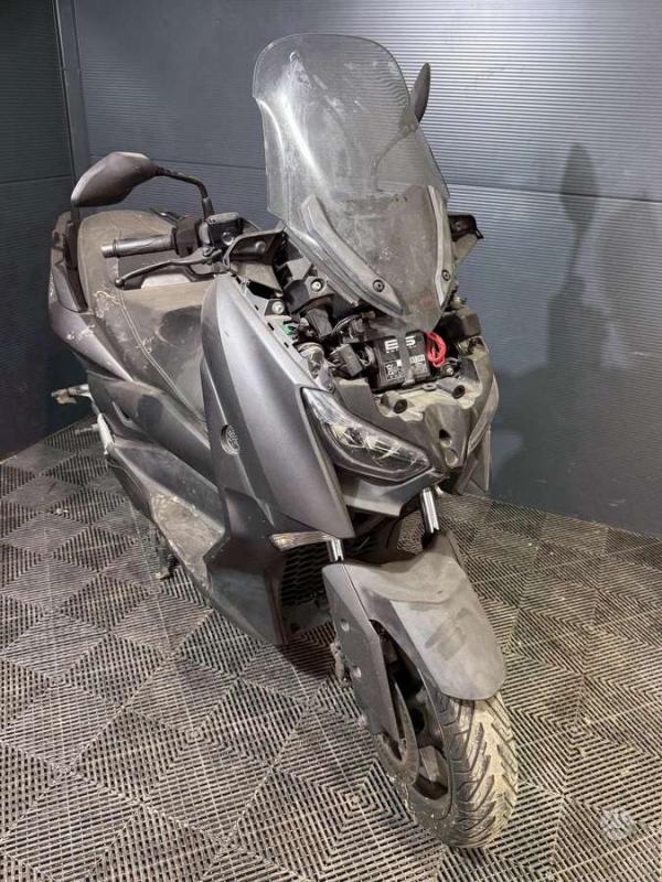 Yamaha Xmax 125 2018 in Taurage, with an engine capacity of 0.13 L and mileage of 20 thousand km for 1400 €, photo 6 on AUTOMOTO.COM.LV