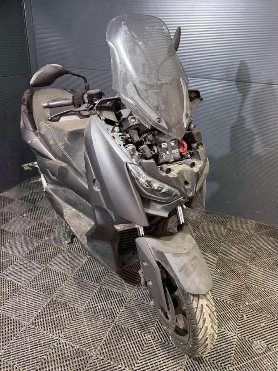 Yamaha Xmax 125 2018 in Taurage, with an engine capacity of 0.13 L and mileage of 20 thousand km for 1400 €, photo 7 on AUTOMOTO.COM.LV