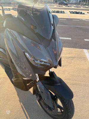 Yamaha Xmax 125 2019 in Kaunas, with an engine capacity of 0.00 L and mileage of 14 thousand km for 3100 €, photo 3 on AUTOMOTO.COM.LV