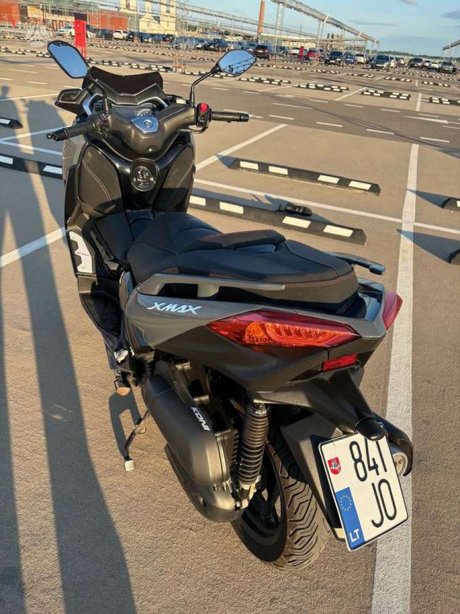 Yamaha Xmax 125 2019 in Kaunas, with an engine capacity of 0.00 L and mileage of 14 thousand km for 3100 €, photo 6 on AUTOMOTO.COM.LV
