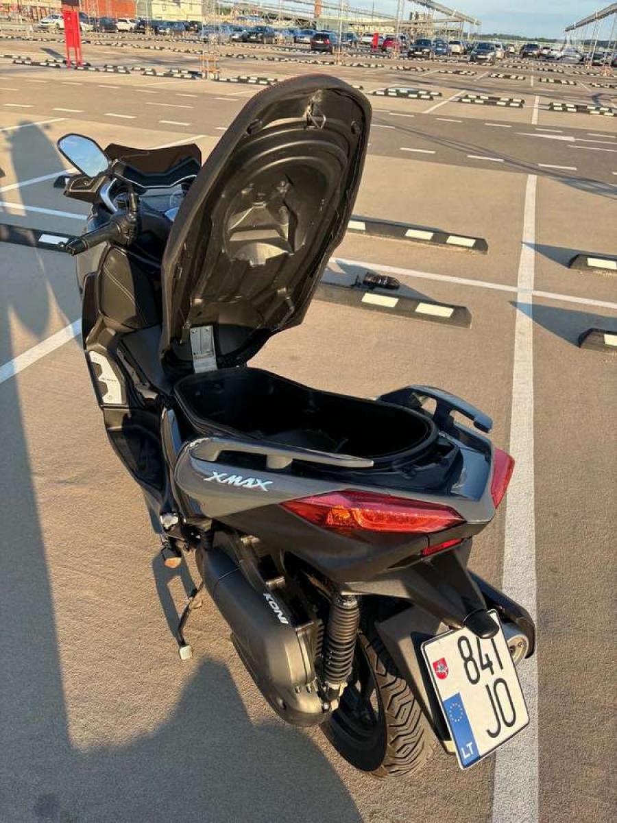 Yamaha Xmax 125 2019 in Kaunas, with an engine capacity of 0.00 L and mileage of 14 thousand km for 3100 €, photo 7 on AUTOMOTO.COM.LV